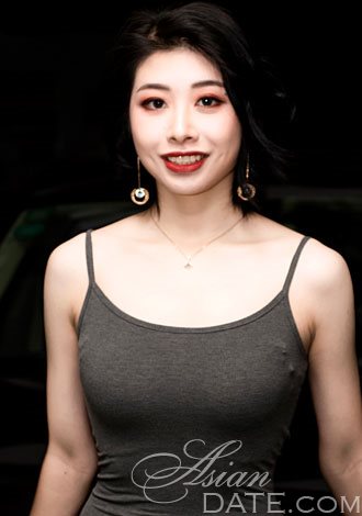 China member profile: Fang from Guangdong, 32 yo, hair color Black